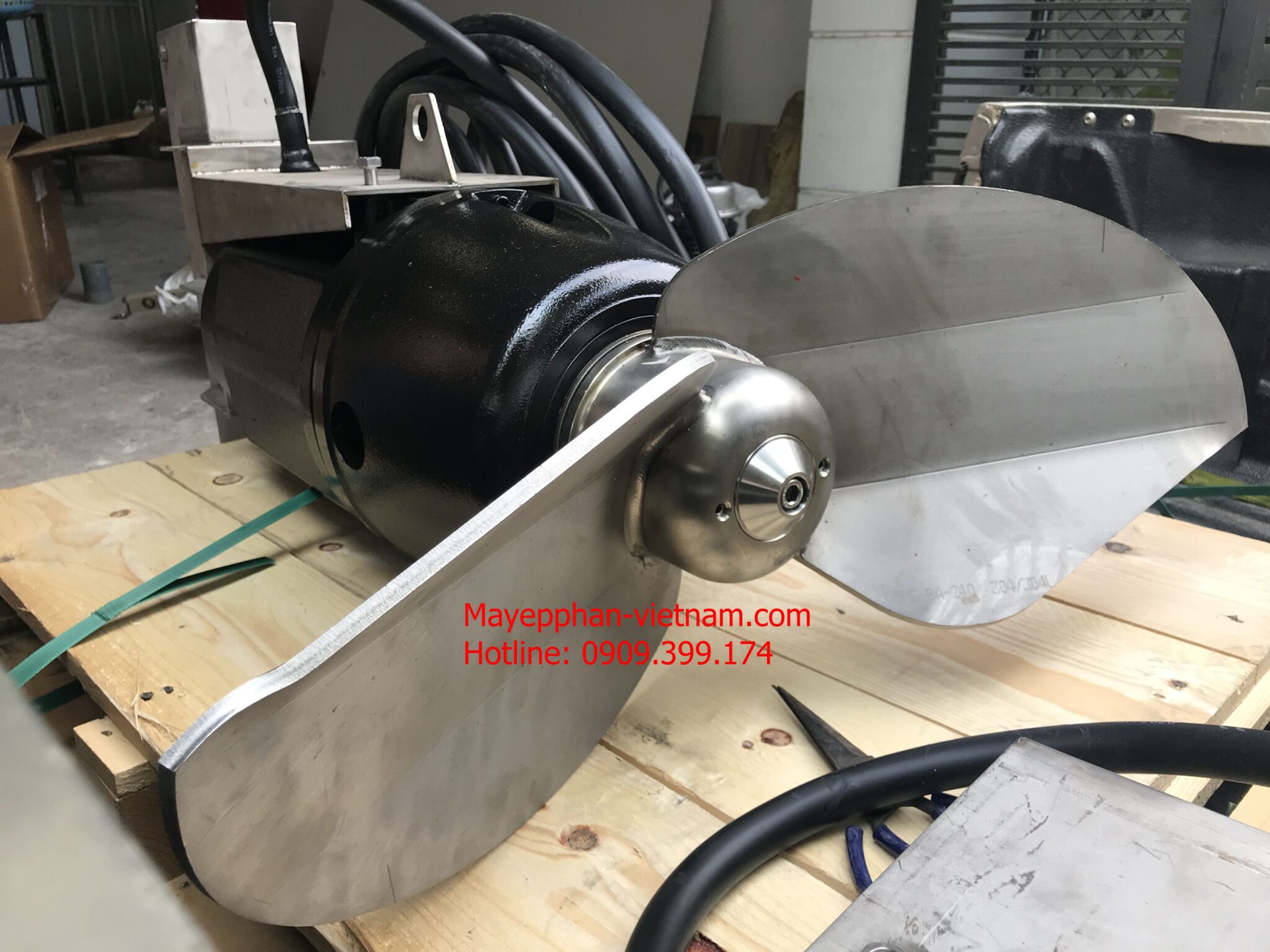 Máy khuấy chìm model TBM CRI-MAN 5-25kw - Xử Lý Nước Thải Chăn Nuôi